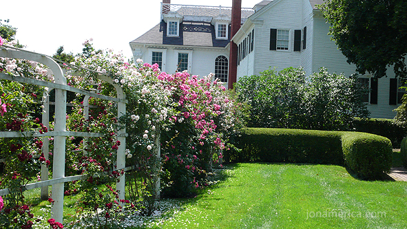 Gallery: Governor John Langdon House • Jonathan Eggers